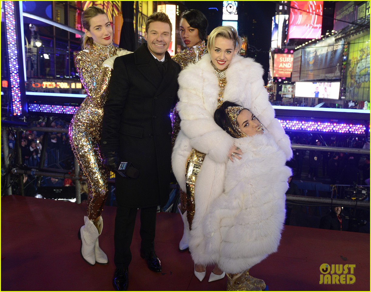 Miley Cyrus: New Year's Eve 2014 Performance - WATCH NOW!: Photo ...