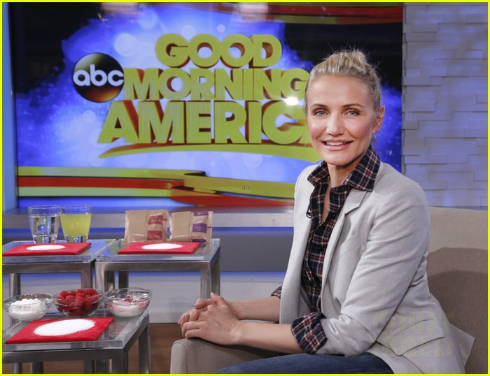 Cameron Diaz & Lena Dunham Meet at 'Good Morning America': Photo ...