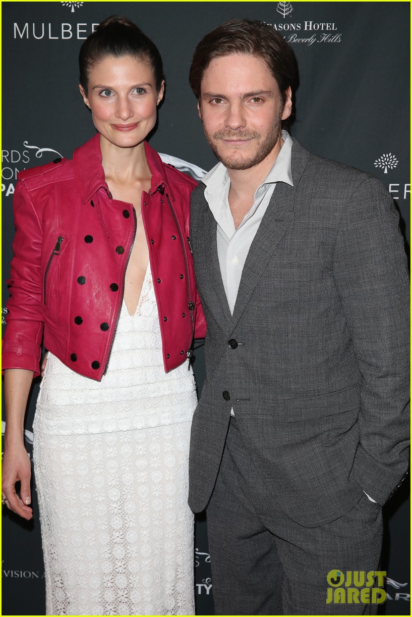 Leonardo DiCaprio & Daniel Bruhl - BAFTA Tea Party 2014: Photo 3028560 ...