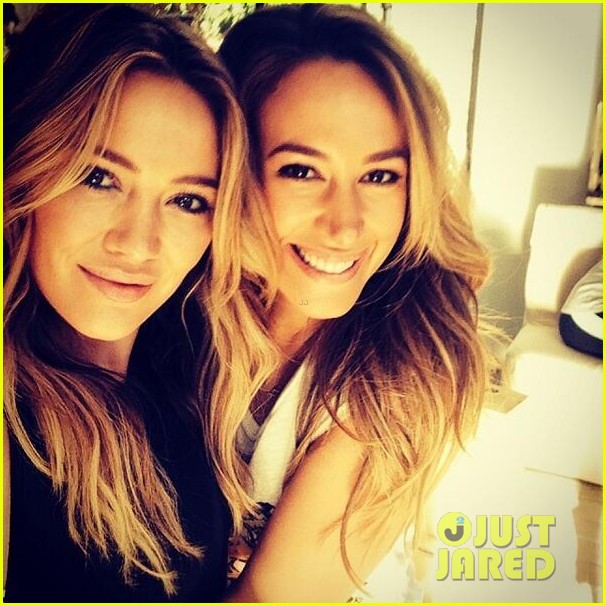 Hilary Duff Hits the Studio After Filming 'Real Girls Kitchen': Photo ...