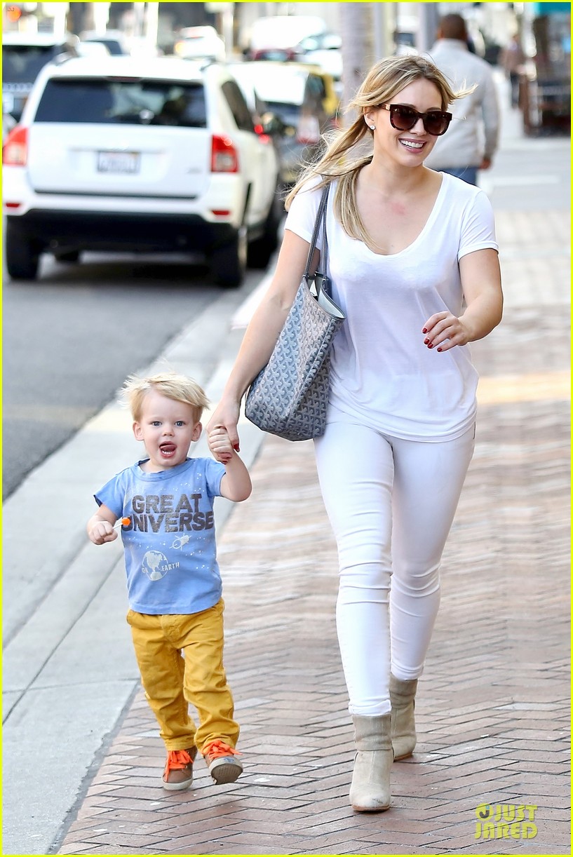 Hilary Duff: It's a Great Universe with Luca!: Photo 3043153 ...