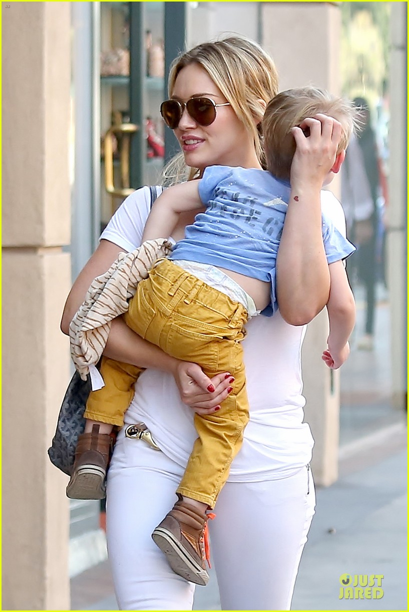 Hilary Duff: It's a Great Universe with Luca!: Photo 3043159 ...