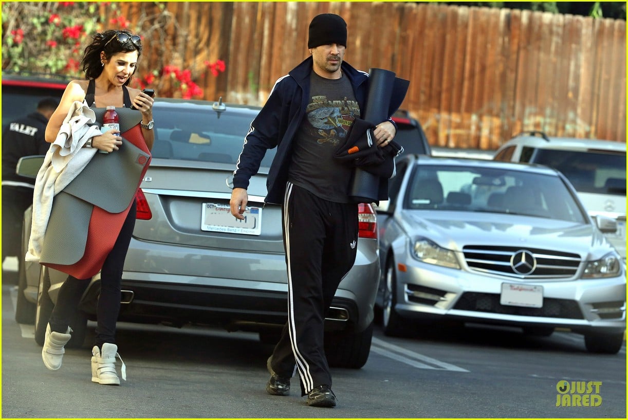 Colin Farrell Starts New Year with Yoga Session!: Photo 3022323 | Colin ...