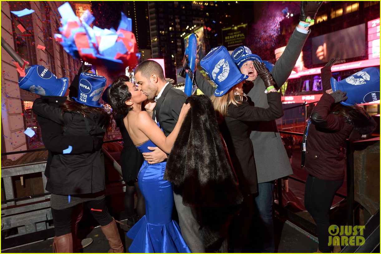 Kat Graham & Cottrell Guidry: Midnight Kiss on New Year's Eve!: Photo ...