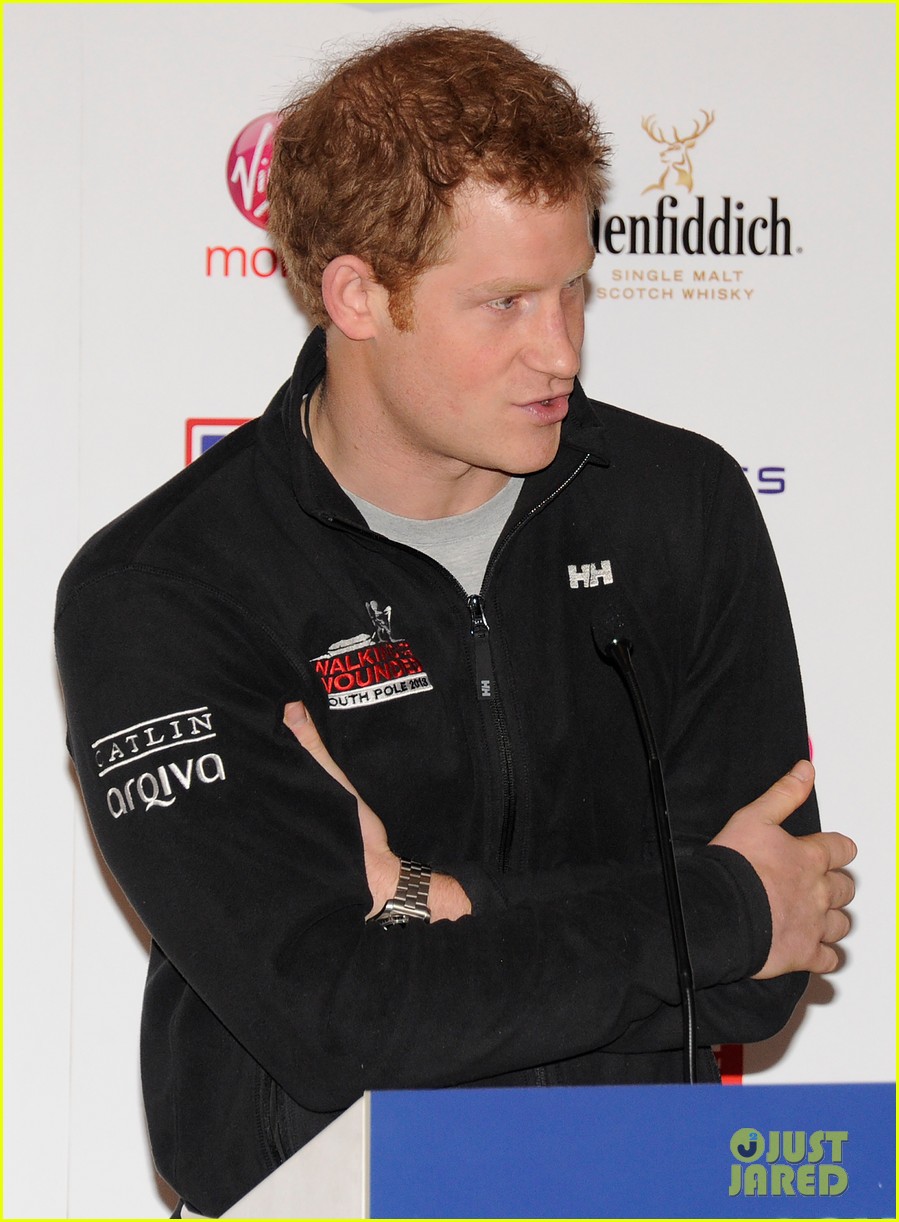 Prince Harry Debuts Freshly Shaved Face at South Pole Challenge ...