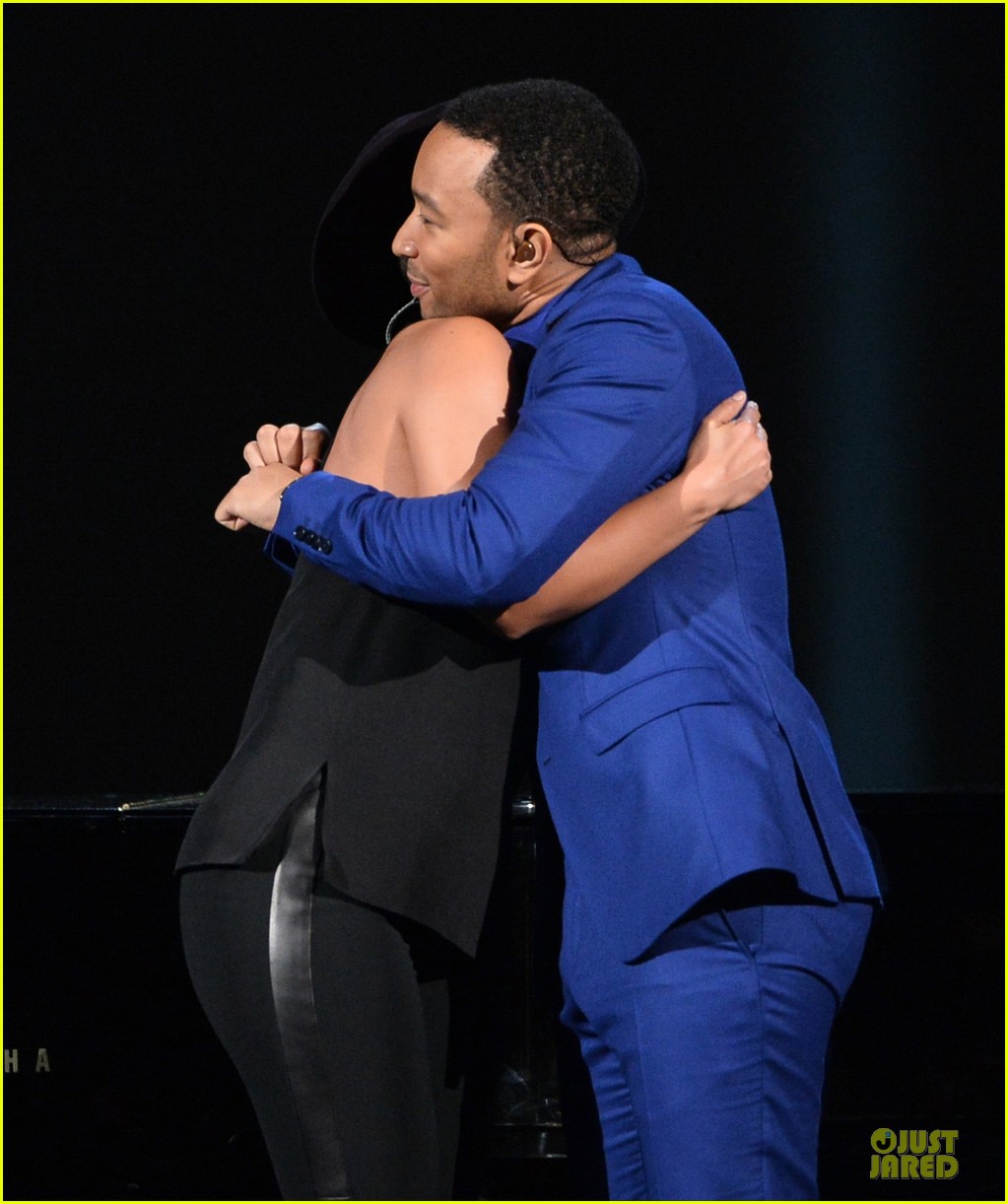 Alicia Keys & John Legend: Beatles Tribute Performers!: Photo 3042577 ...