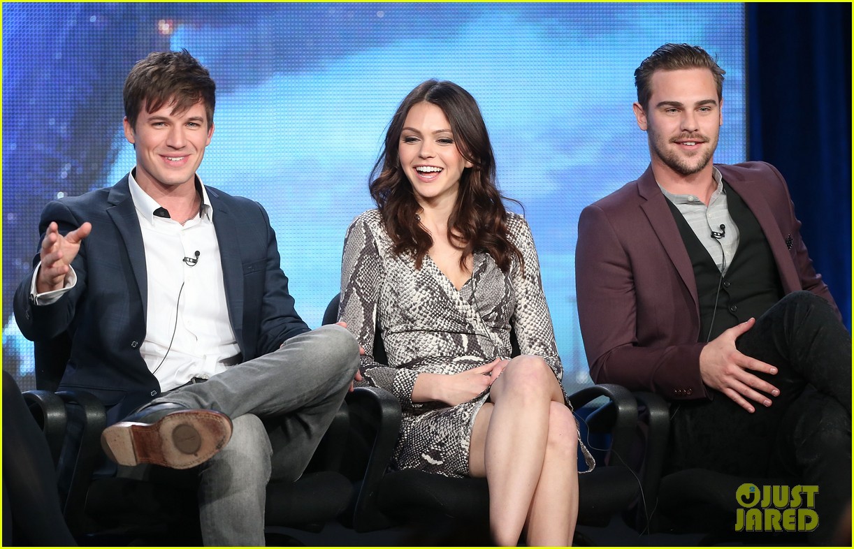 Matt Lanter & Aimee Teegarden: 'Star-Crossed' TCA Tour Panel!: Photo ...