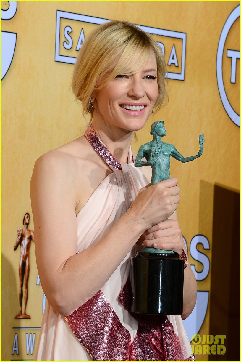 Jennifer Lawrence: Funny Faces in SAG Awards Press Room!: Photo 3035317 ...