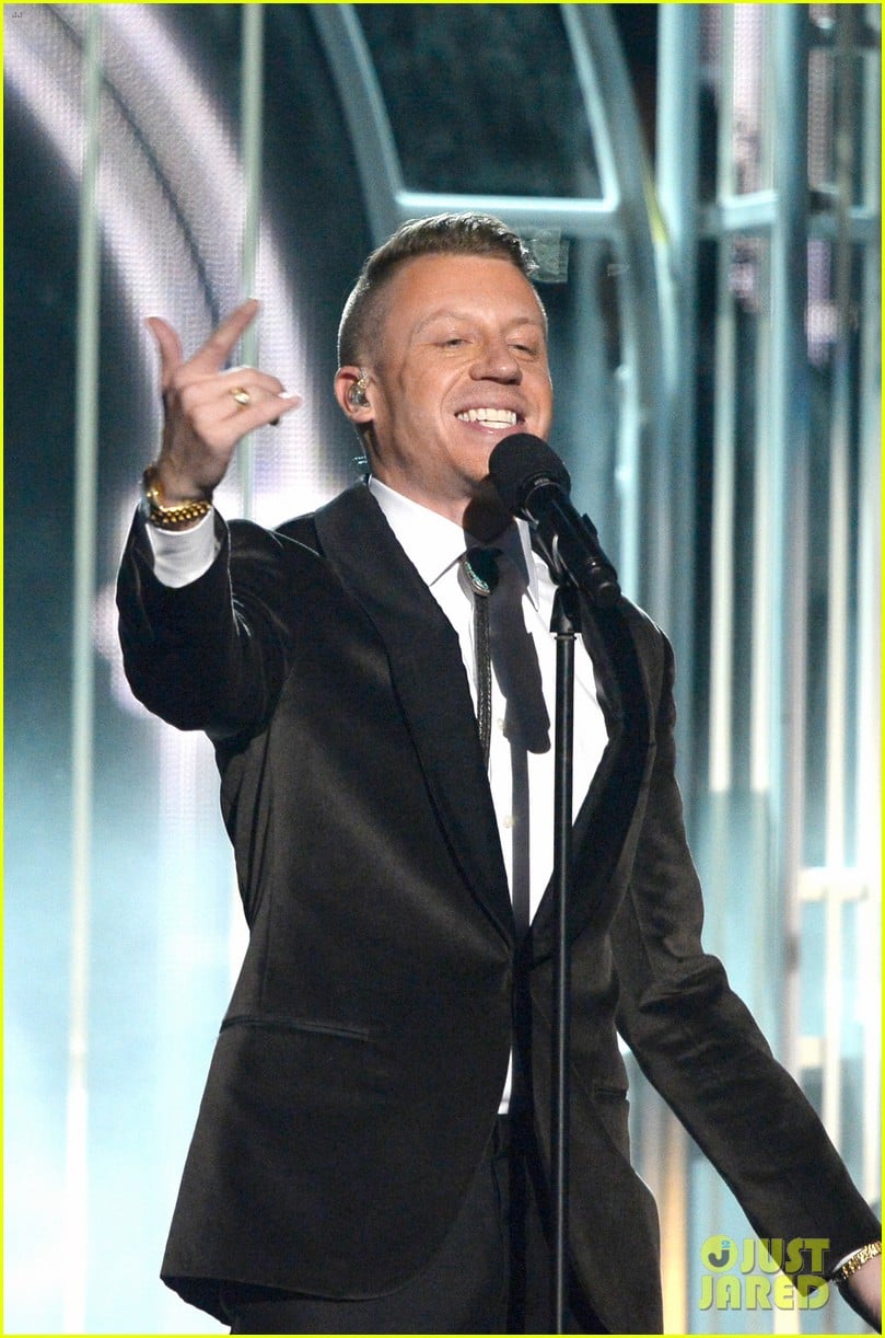 Macklemore & Ryan Lewis: 'Same Love' at Grammys 2014! (VIDEO): Photo ...