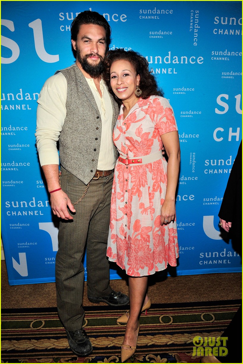 Jason Momoa Photobombs 'Red Road' Cast at TCA Panel!: Photo 3028306 ...