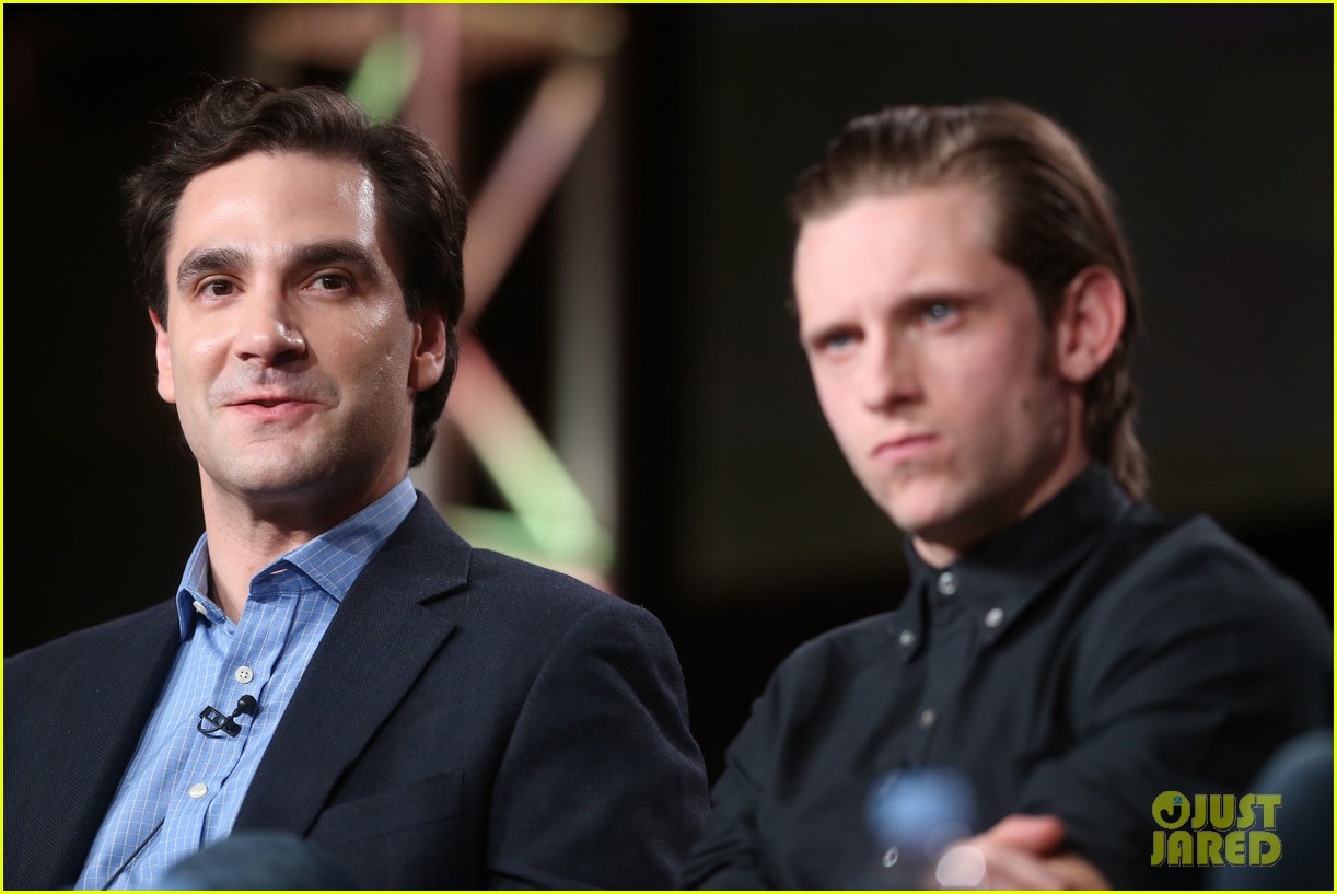 Jason Momoa Photobombs 'Red Road' Cast at TCA Panel!: Photo 3028316 ...