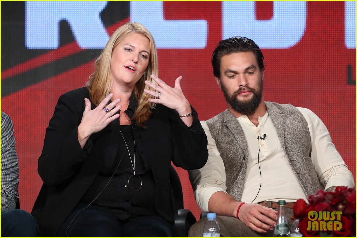 Jason Momoa Photobombs 'Red Road' Cast at TCA Panel!: Photo 3028318 ...