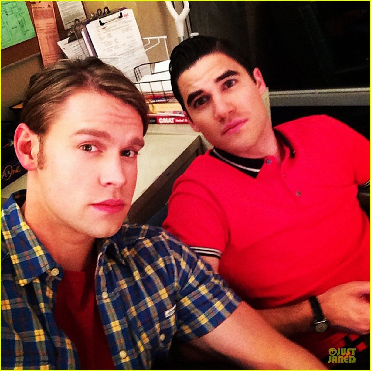 Gwyneth Paltrow & Kristin Chenoweth Are Back on 'Glee' Set!: Photo ...