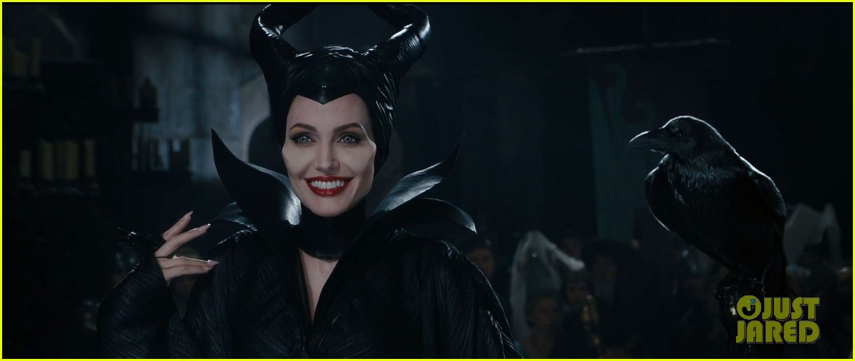 Angelina Jolie's New 'Maleficent' Trailer Debuts at the Grammys!: Photo ...