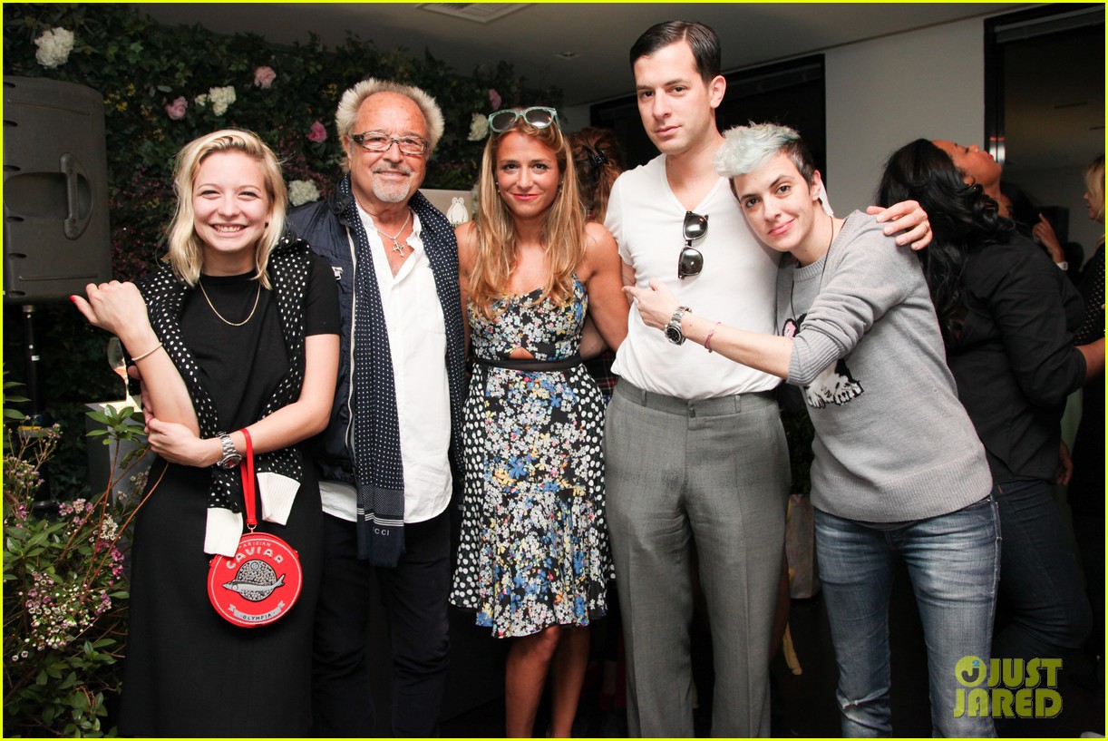 Nicole Richie & Rashida Jones: Charlotte Ronson's Vogue Eyewear Launch ...