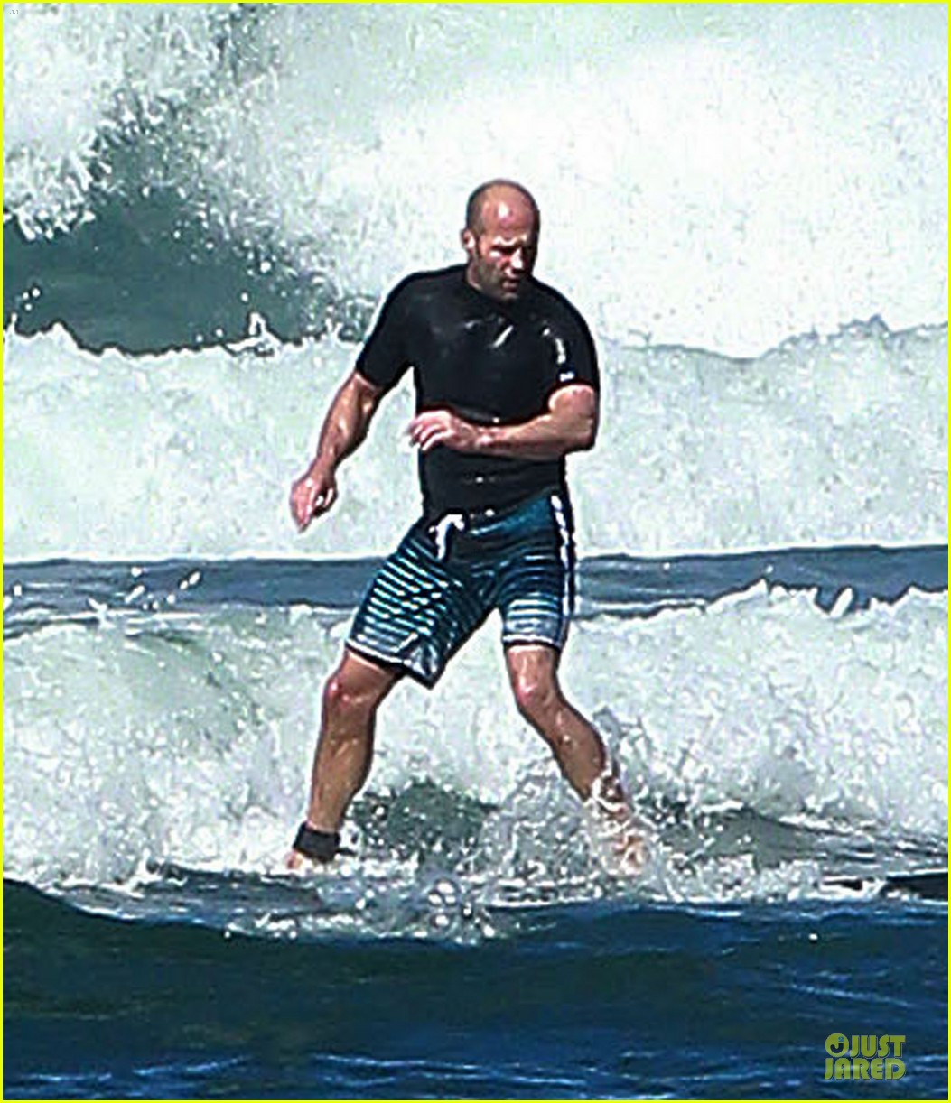 Jason Statham: Surfing Vacation in Hawaii!: Photo 3024687 | Jason ...