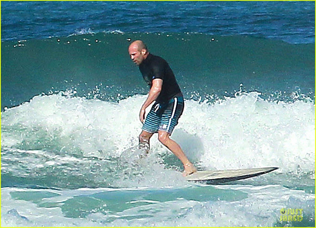Jason Statham: Surfing Vacation in Hawaii!: Photo 3024695 | Jason ...
