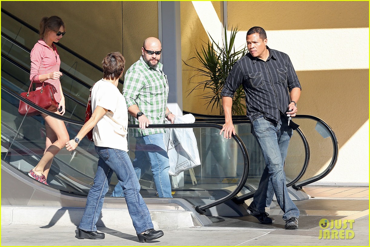 Taylor Swift: Dance Studio Practice After Grammy Performing News ...