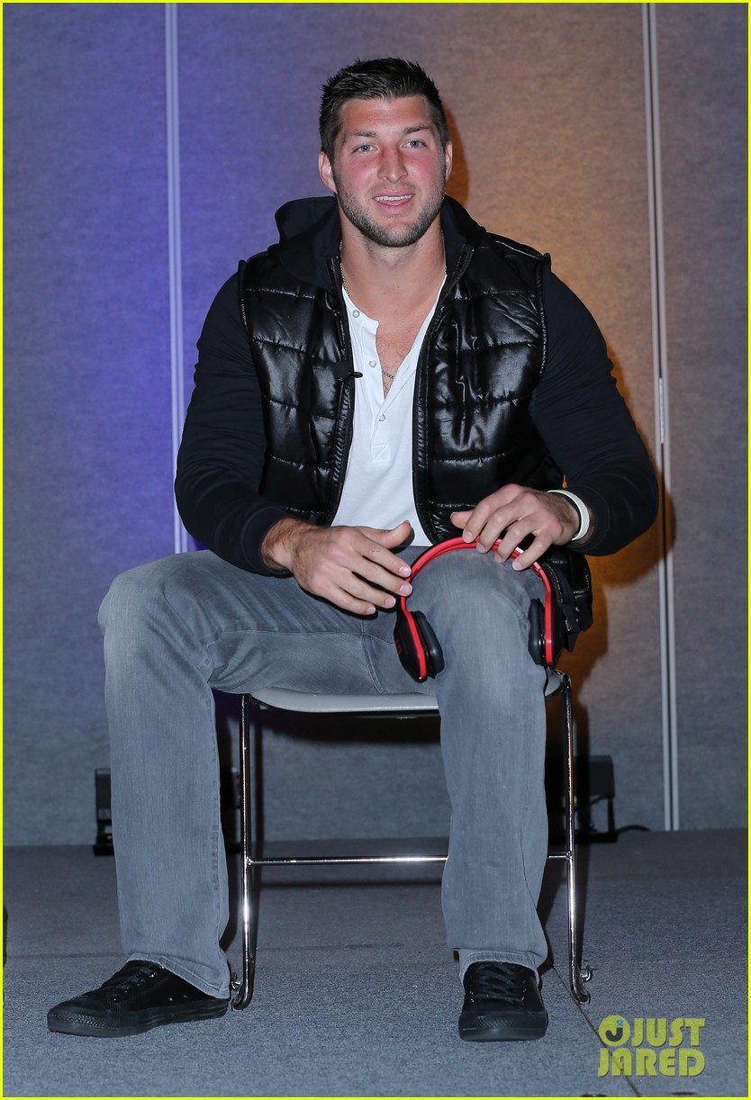 Tim Tebow: Soul Electronics CES 2014 Press Conference!: Photo 3026128 ...