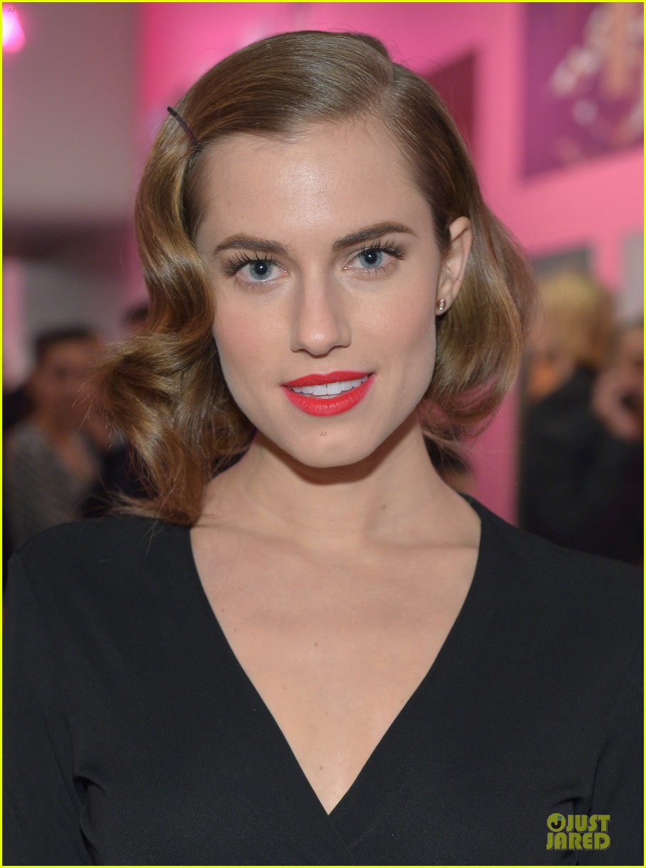 Allison Williams & Abbie Cornish: Journey of a Dress Exhibition Opening ...