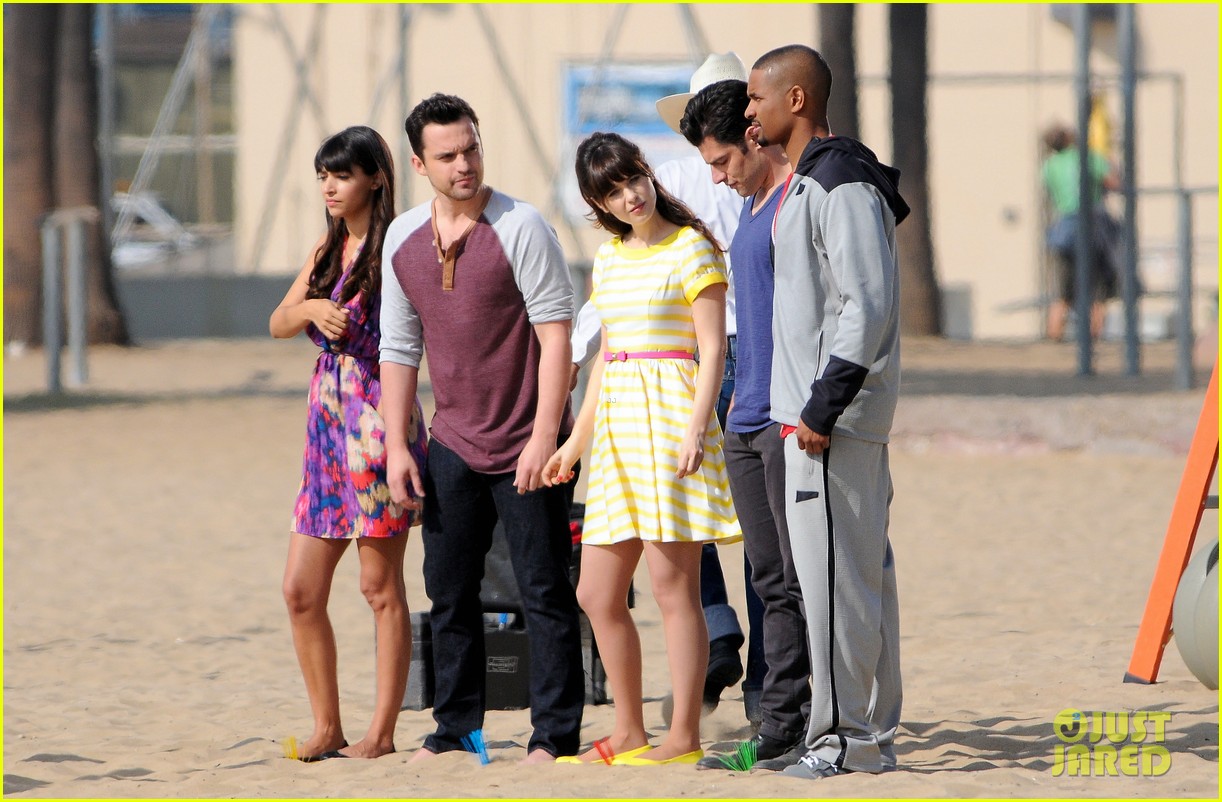Zooey Deschanel Films 'New Girl' Beach Scenes with the Cast: Photo ...
