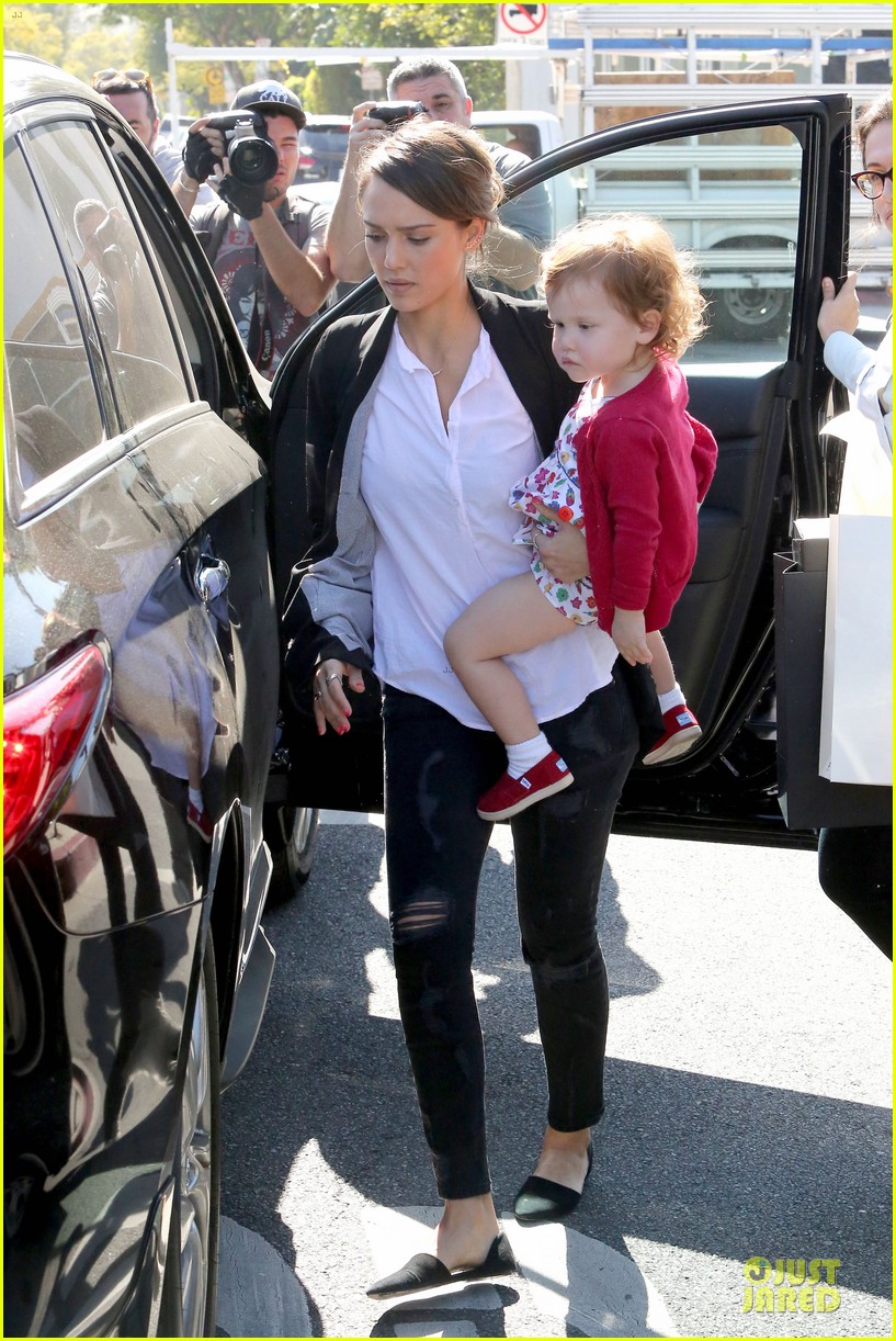 Jessica Alba: In Talks For 'The Veil' Role!: Photo 3053789 | Cash ...