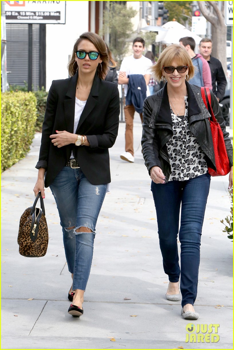 Jessica Alba: Share Your Story with Voto Latino!: Photo 3056804 ...