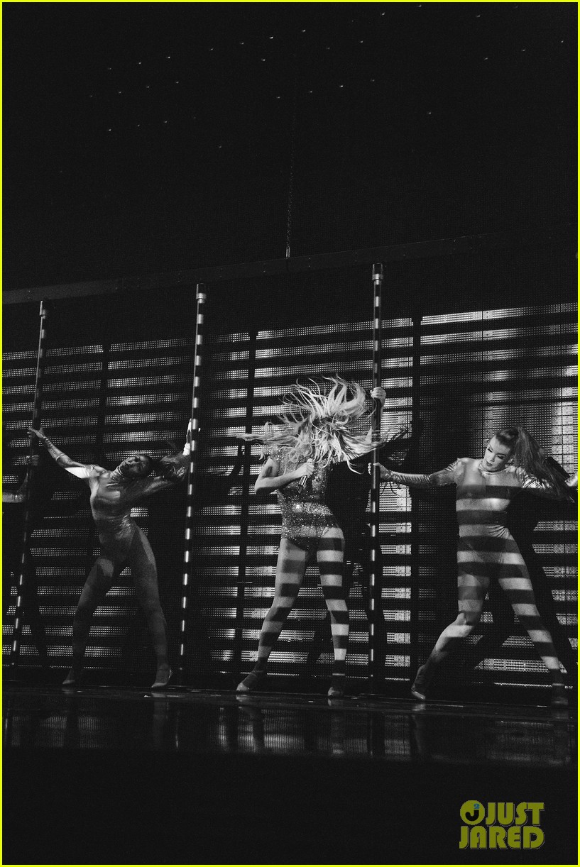 Beyonce Performed 'Yonce' Live & Our Week Has Officially Been Made ...