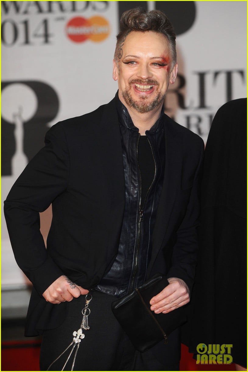Boy George Attends BRIT Awards with Bruised & Bloodied Eye: Photo ...