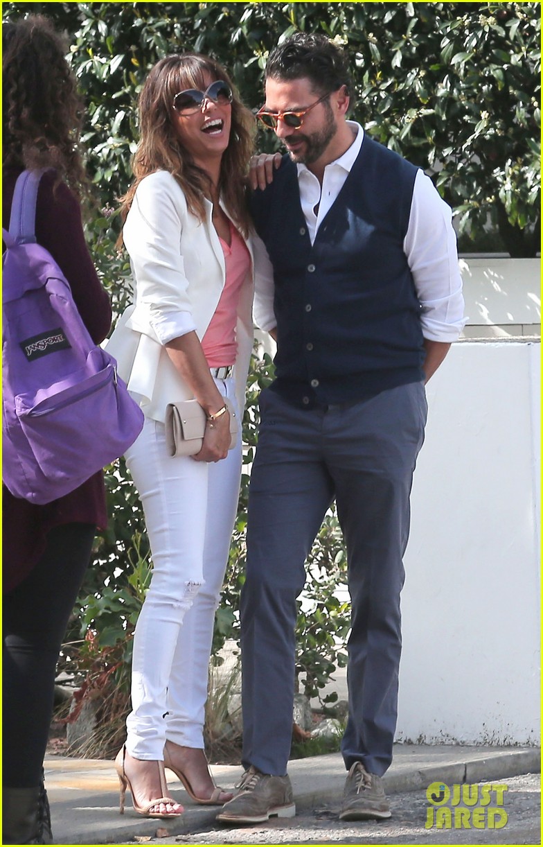 Eva Longoria & Jose Baston Share Romantic Kiss After Brunch!: Photo ...