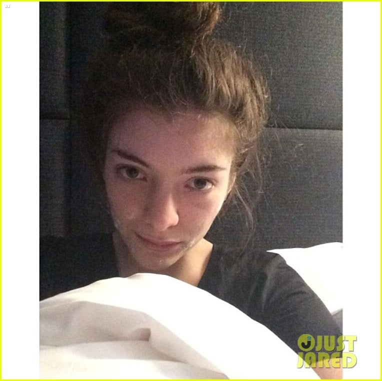 Lorde Goes Makeup-Free, Wears Acne Cream to Bed: Photo 3054421 | Photos ...