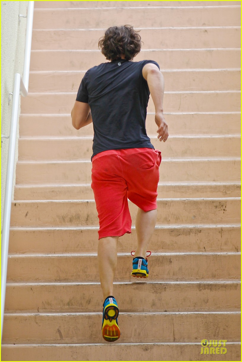 Orlando Bloom Gets His Hot Body By Running Stairs!: Photo 3078049 ...