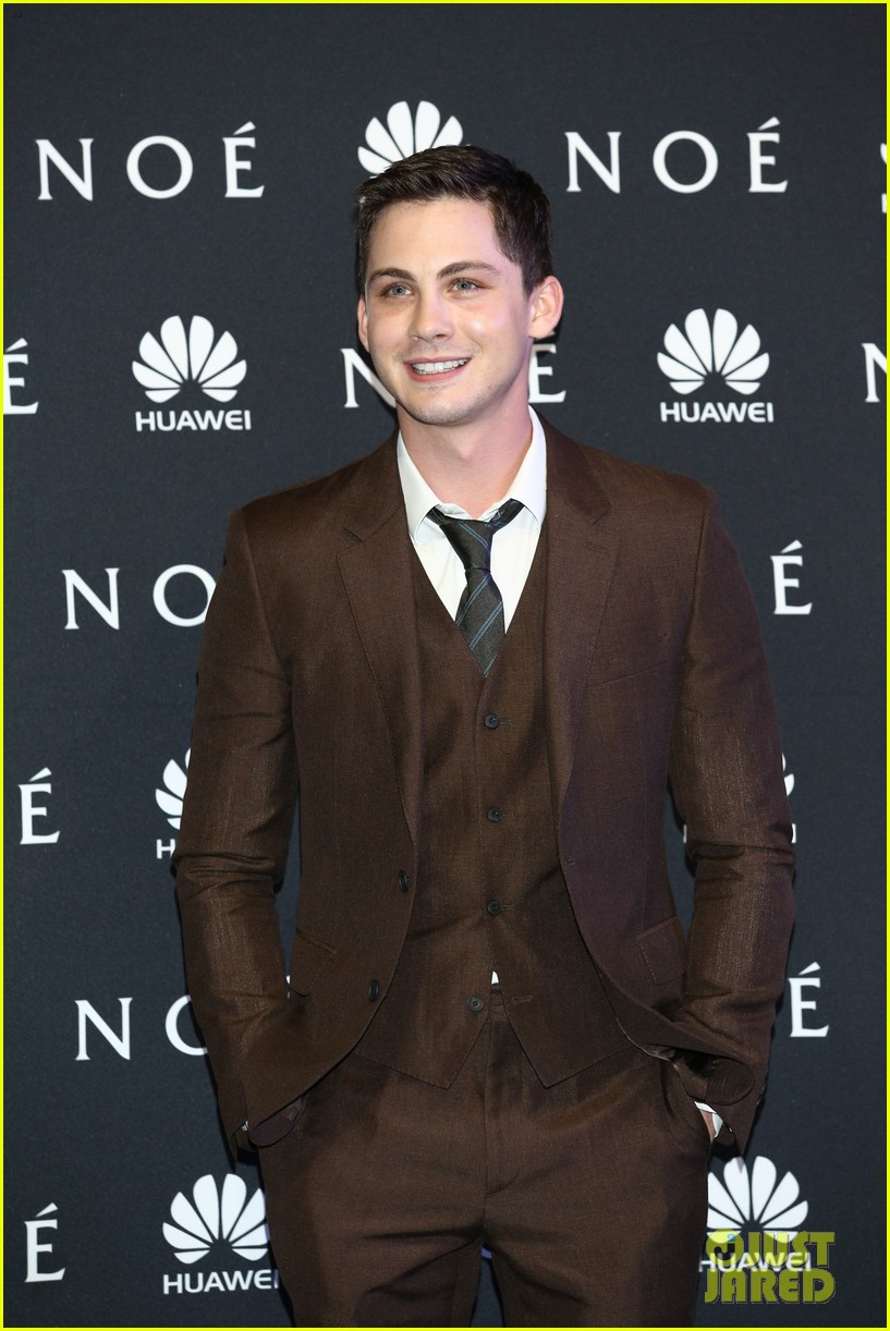 Jennifer Connelly & Logan Lerman: 'Noah' Premiere in Mexico!: Photo ...
