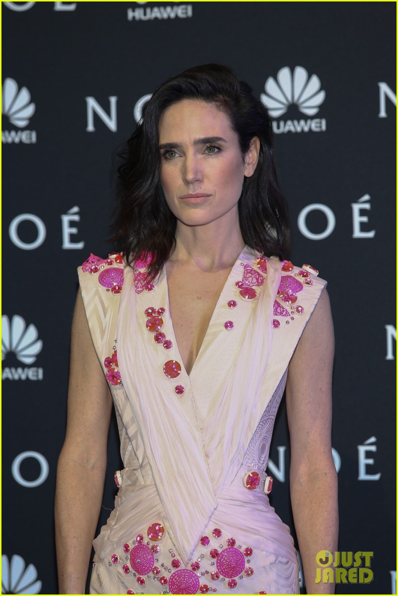 Jennifer Connelly & Logan Lerman: 'Noah' Premiere in Mexico!: Photo ...
