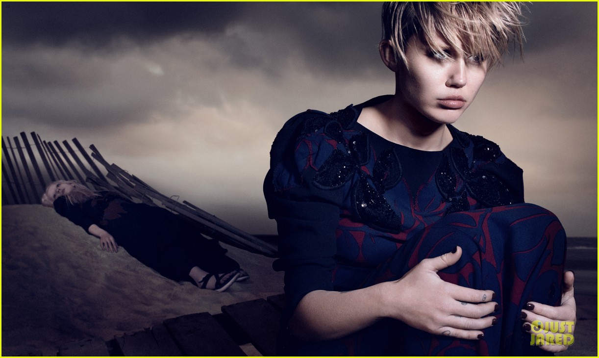 Miley Cyrus Pouts For Marc Jacobs Spring 2014 Ad Campaign!: Photo ...