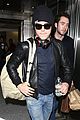 Zac Efron & Ashton Kutcher Fly Out of Austin After SXSW: Photo 3069202 ...