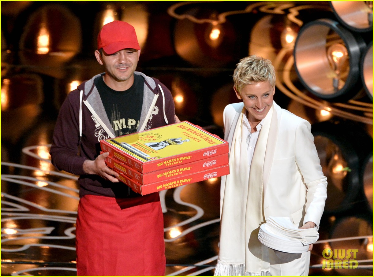 Ellen DeGeneres Serves Pizza to Celebs at Oscars 2014 (Video): Photo ...