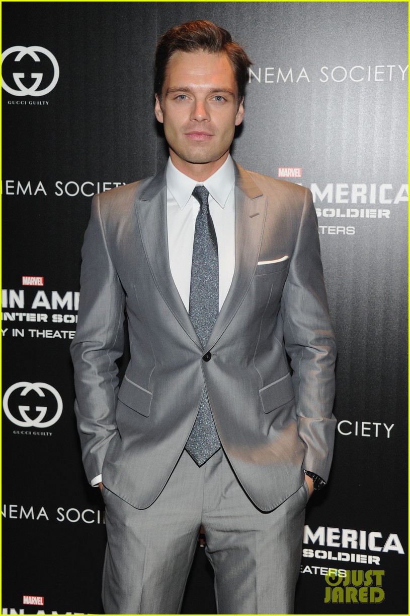 Superhero Studs! Chris Evans & Sebastian Stan Heat Up 'Captain America ...