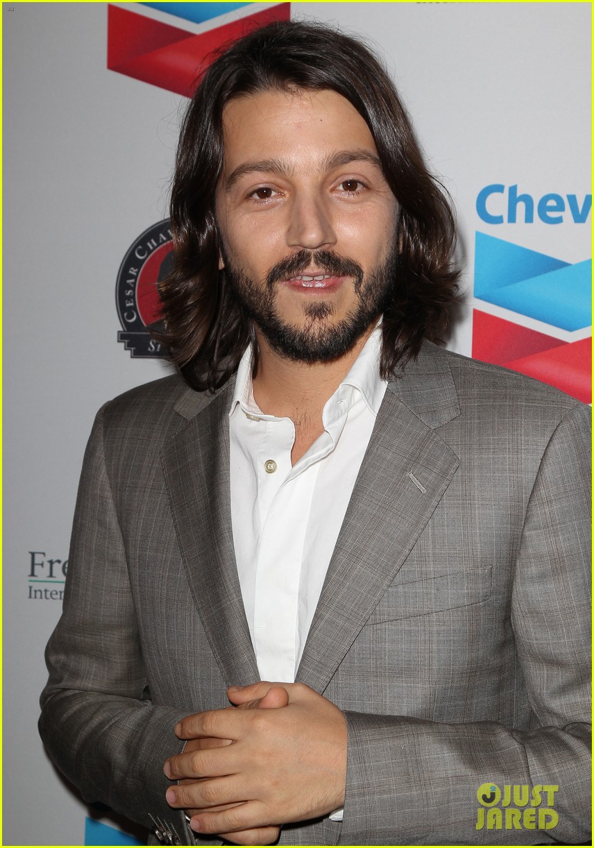 America Ferrera & Rosario Dawson: Go See 'Cesar Chavez'!: Photo 3080408 ...