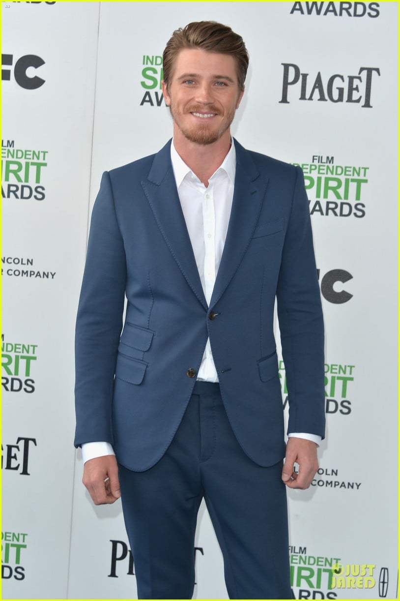 Garrett Hedlund & Keanu Reeves Ooze Scruffy Sex Appeal at Independent ...