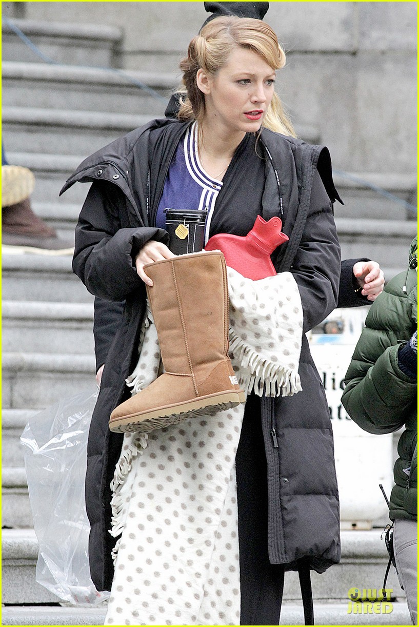 Blake Lively Gets Serious Reading Done For 'Age of Adaline'!: Photo ...