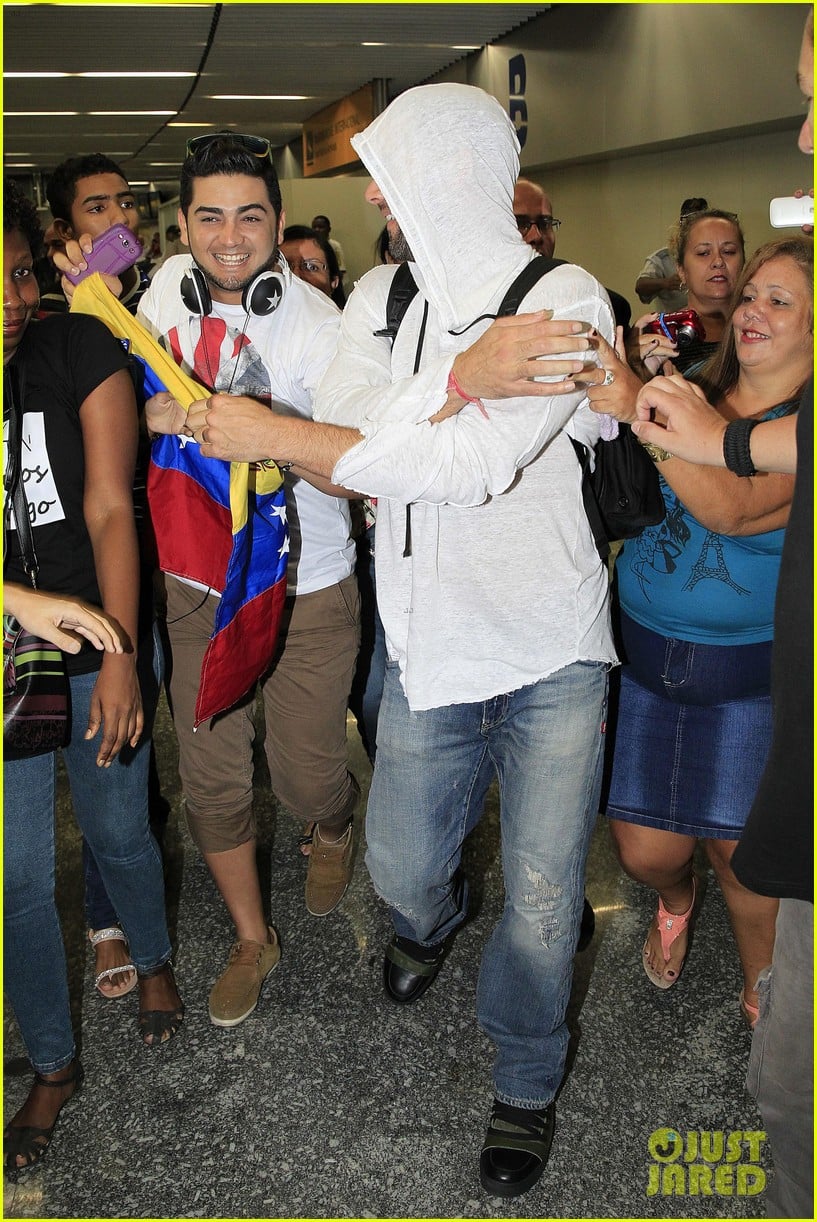 Ricky Martin to Fans: You Deserve to Be Happy!: Photo 3069346 | Ricky ...