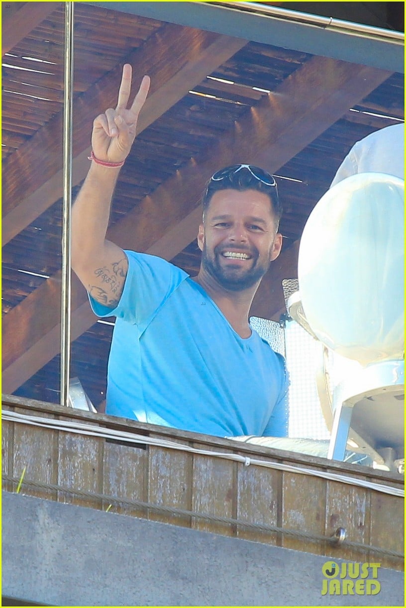 Ricky Martin Films Music Video for World Cup Song 'Vida' in Rio!: Photo ...