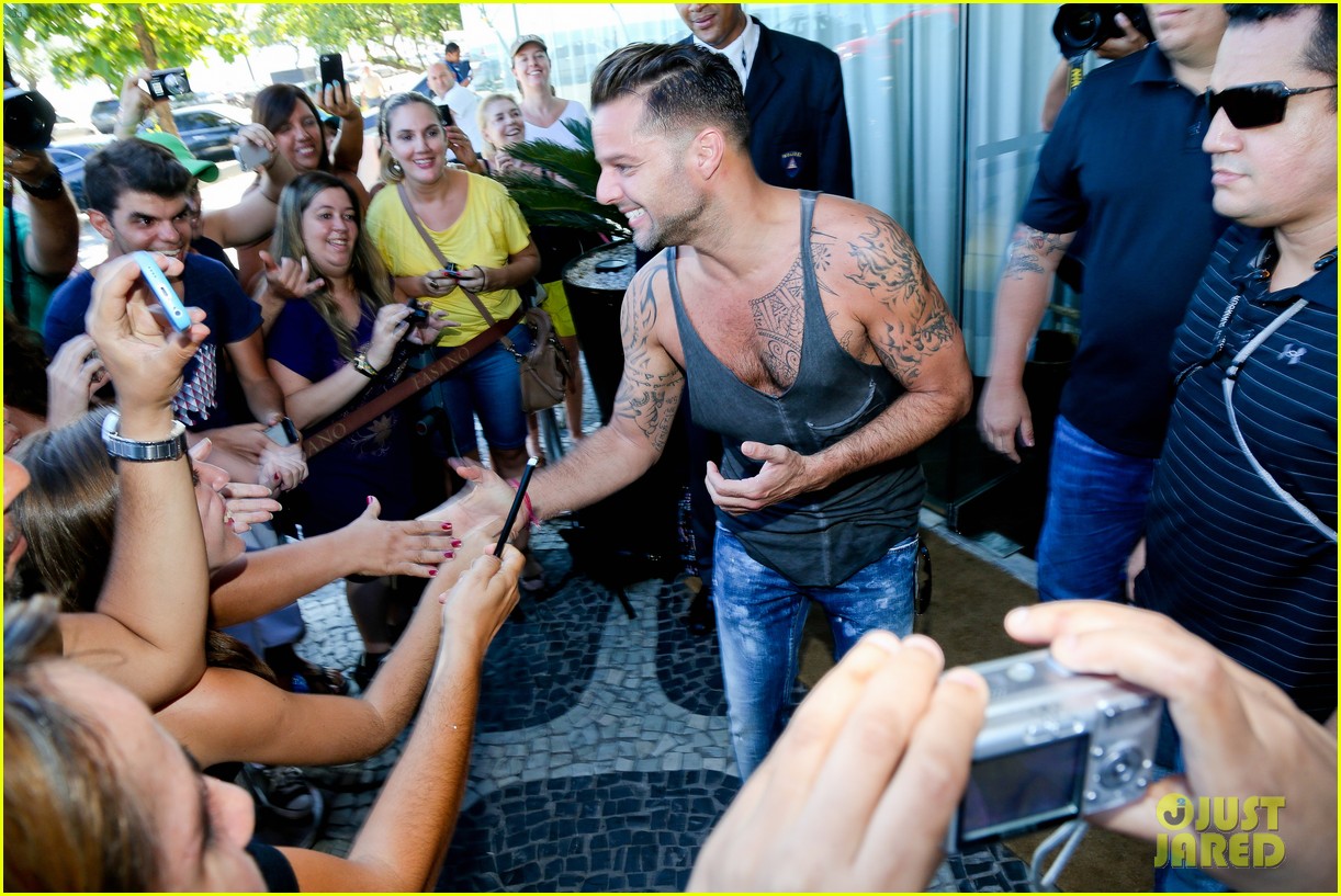 Ricky Martin Films Music Video for World Cup Song 'Vida' in Rio!: Photo ...