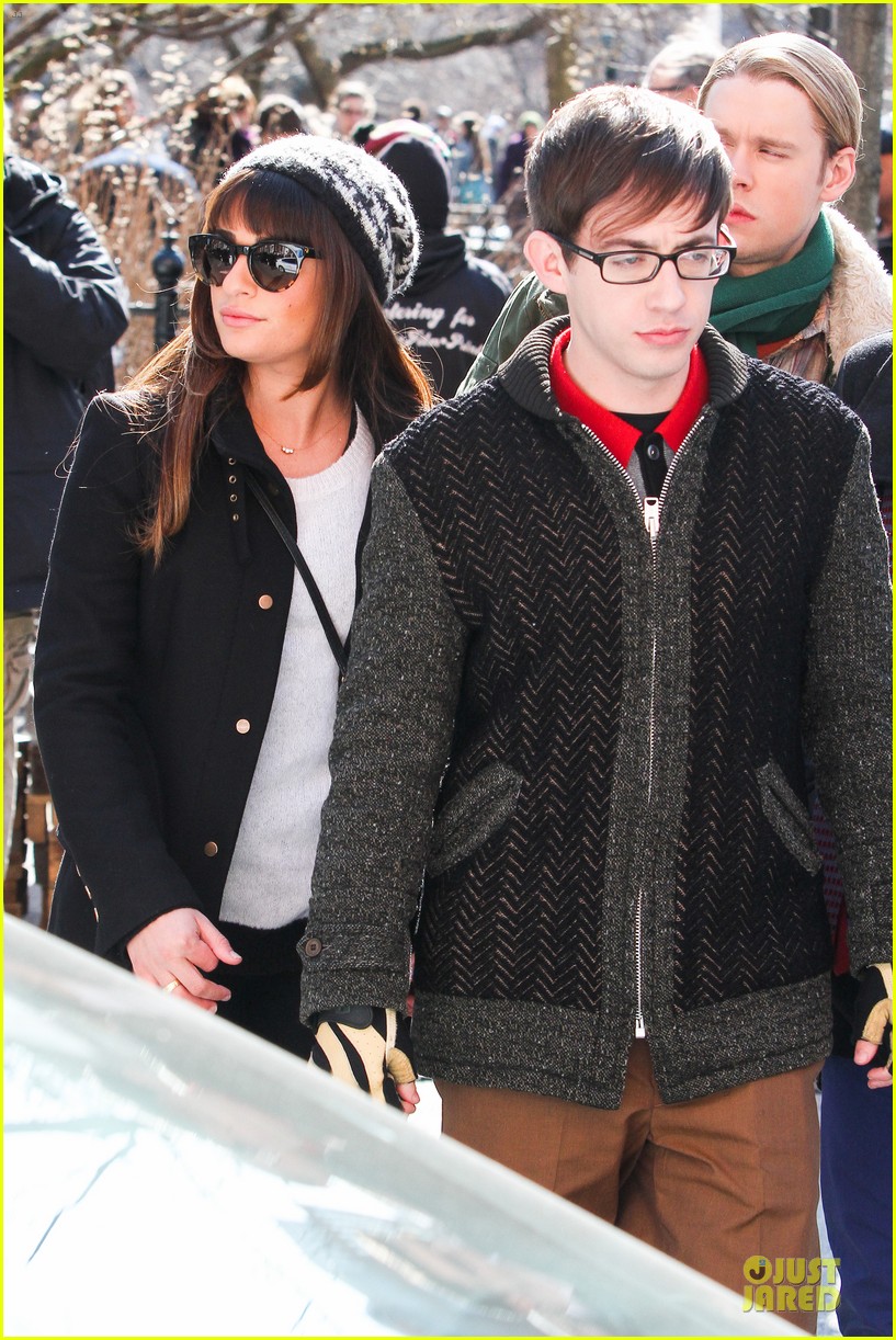 Lea Michele Warms Up Before Early Morning 'Glee' Shoot!: Photo 3072091 ...