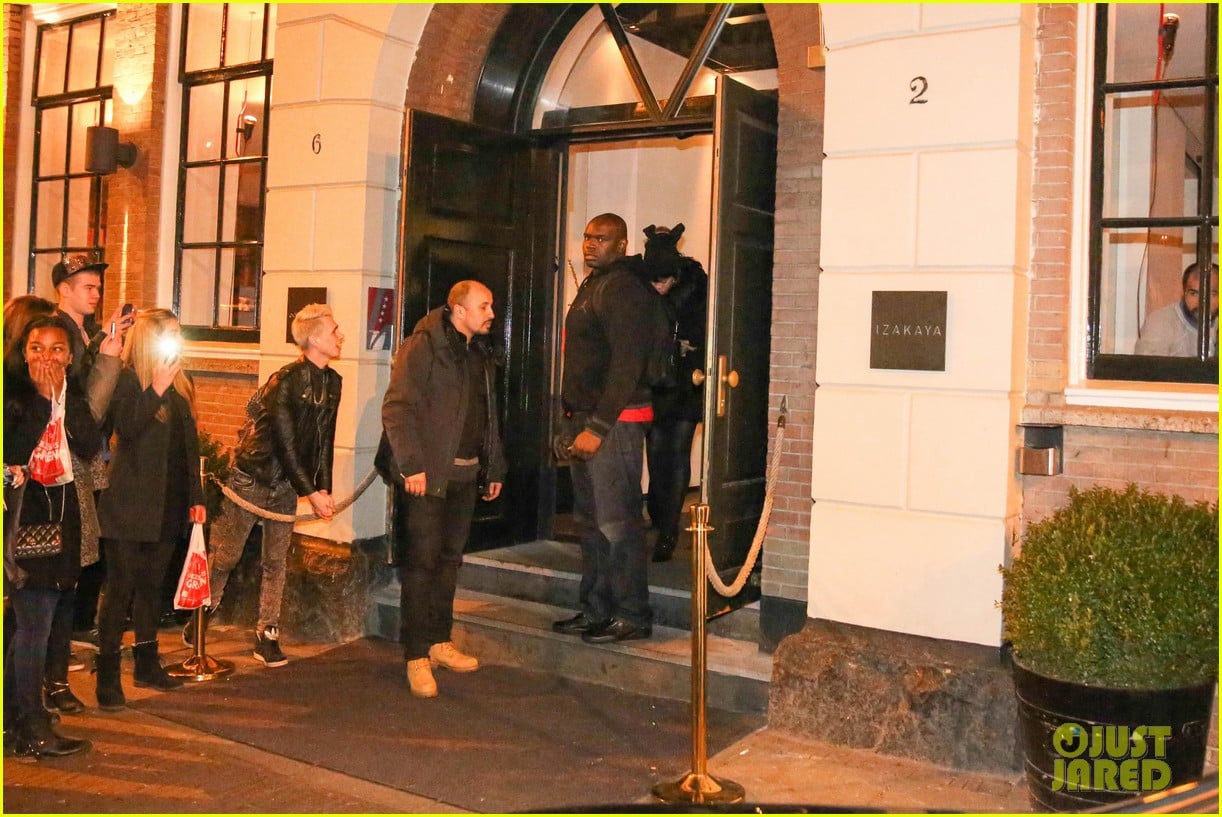 Rihanna & Drake Spotted on Dinner Date in Amsterdam!: Photo 3067657 ...