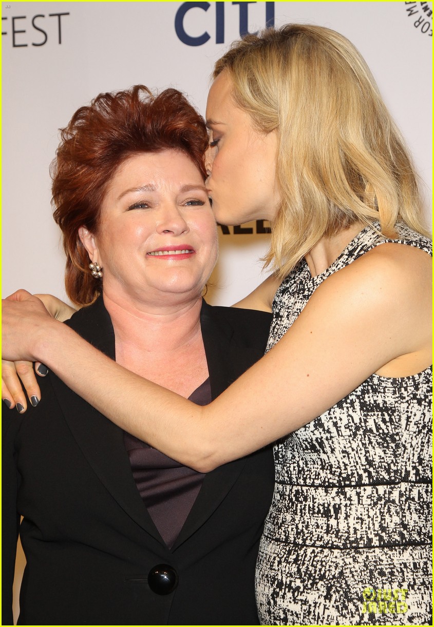 Taylor Schilling & Laura Prepon Are All About the Details for 'Orange ...