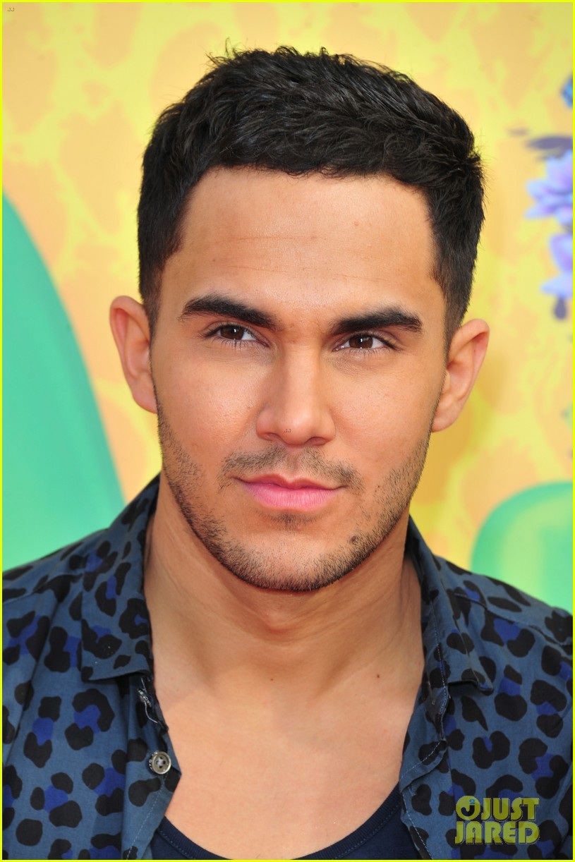 Alexa & Carlos PenaVega Attend Kids' Choice Awards 2014 as Married ...