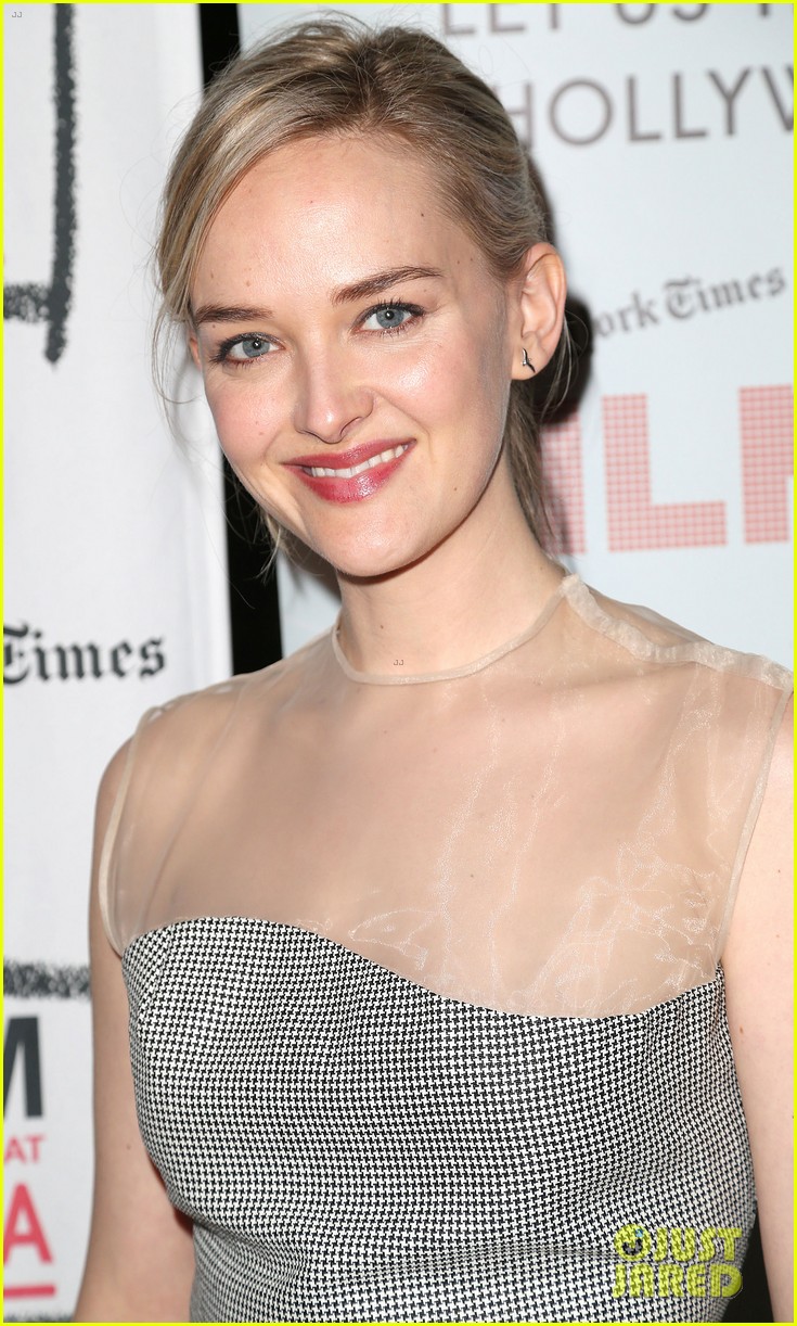 Jess Weixler & Annette Bening: 'The Face of Love' Screening!: Photo ...
