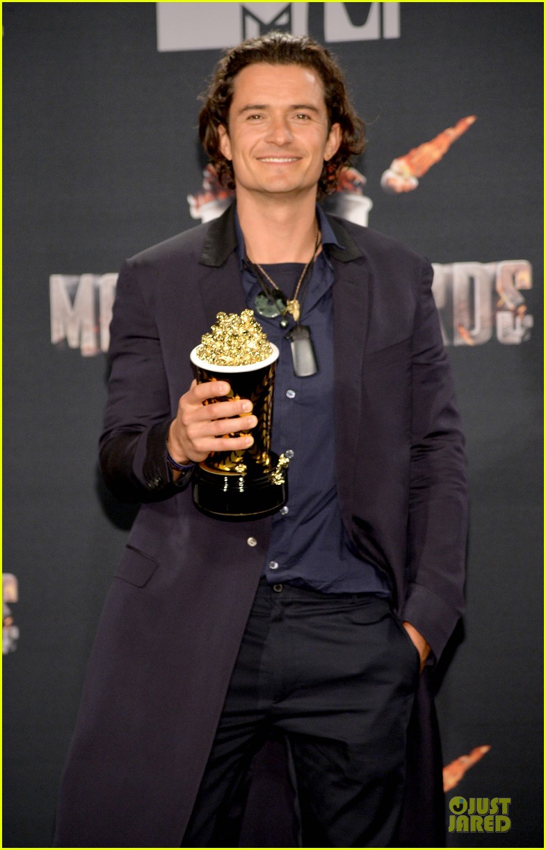 Orlando Bloom WINS Best Fight at MTV Movie Awards 2014: Photo 3091387 ...